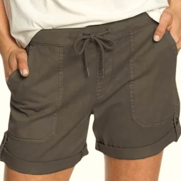 French Cuff | Shorts | French Cuff Olive Green Cotton Cargo Shorts W ...